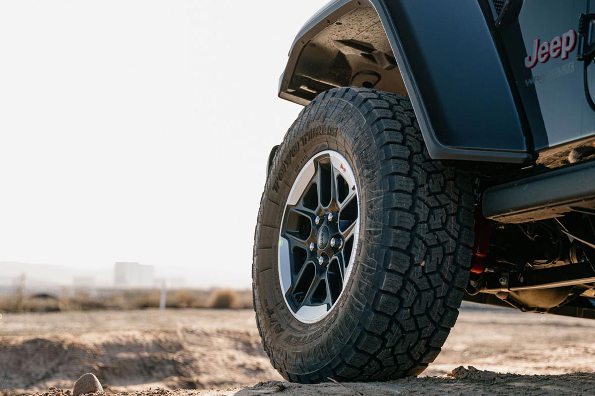 Award Recognizes Open Country ATIII Tire for Automotive Excellence | Tread