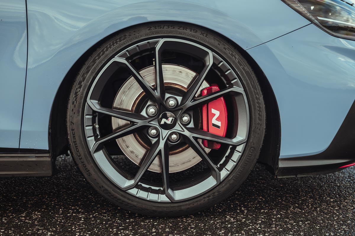 Continental Dominates Summer Tyre Test Tread